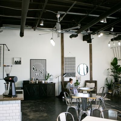 I6 Universal Mount Indoor Ceiling Fan by Big Ass Fans at Lumens.com