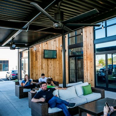 I6 Universal Mount Outdoor Ceiling Fan by Big Ass Fans at Lumens.com