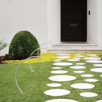 Arc Path LED Landscape Light by Hinkley at Lumens.com