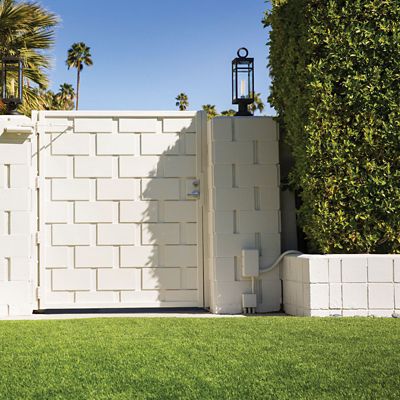 Porter Outdoor Post Mount by Hinkley at Lumens.com