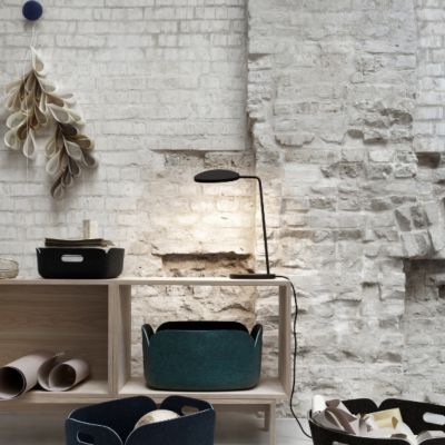 Leaf LED Table Lamp by Muuto at Lumens.com