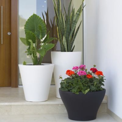 High Center Planter by Vondom at Lumens.com