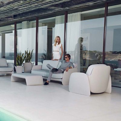 Blow Coffee Table by Vondom at Lumens.com
