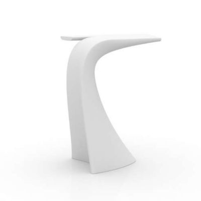 Wing Table by Vondom at Lumens.com