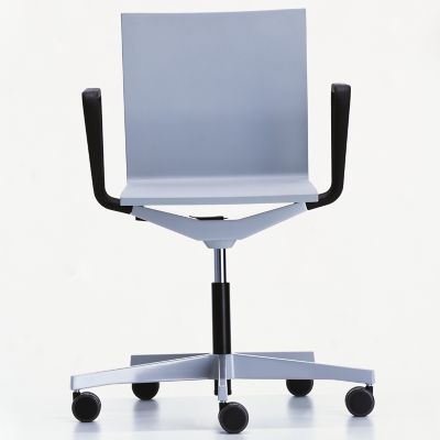 .04 Task Chair by Vitra at Lumens.com